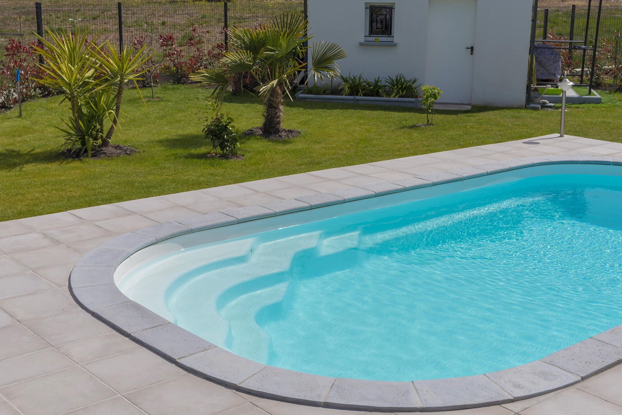 HONOLULU Inclined Bottom Swimming Pool - My Pool Direct 🩳