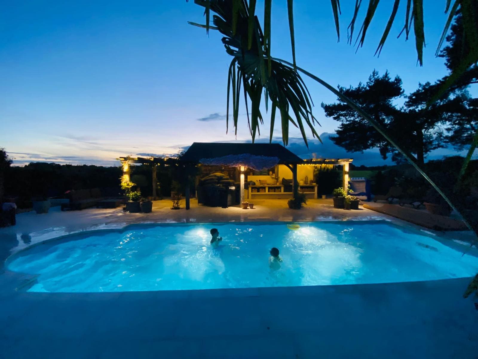 Itaka Metallic Blue 10m Swimming Pool Project - My Pool Direct 🩳